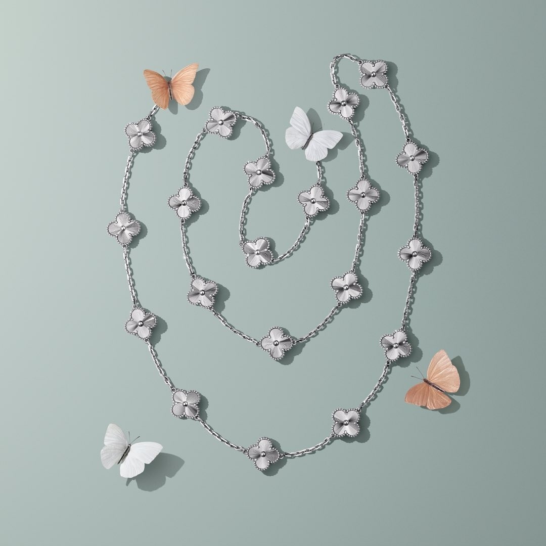 Direction Artistique Pub : Van Cleef & Arpels - Print campaigns par Clément